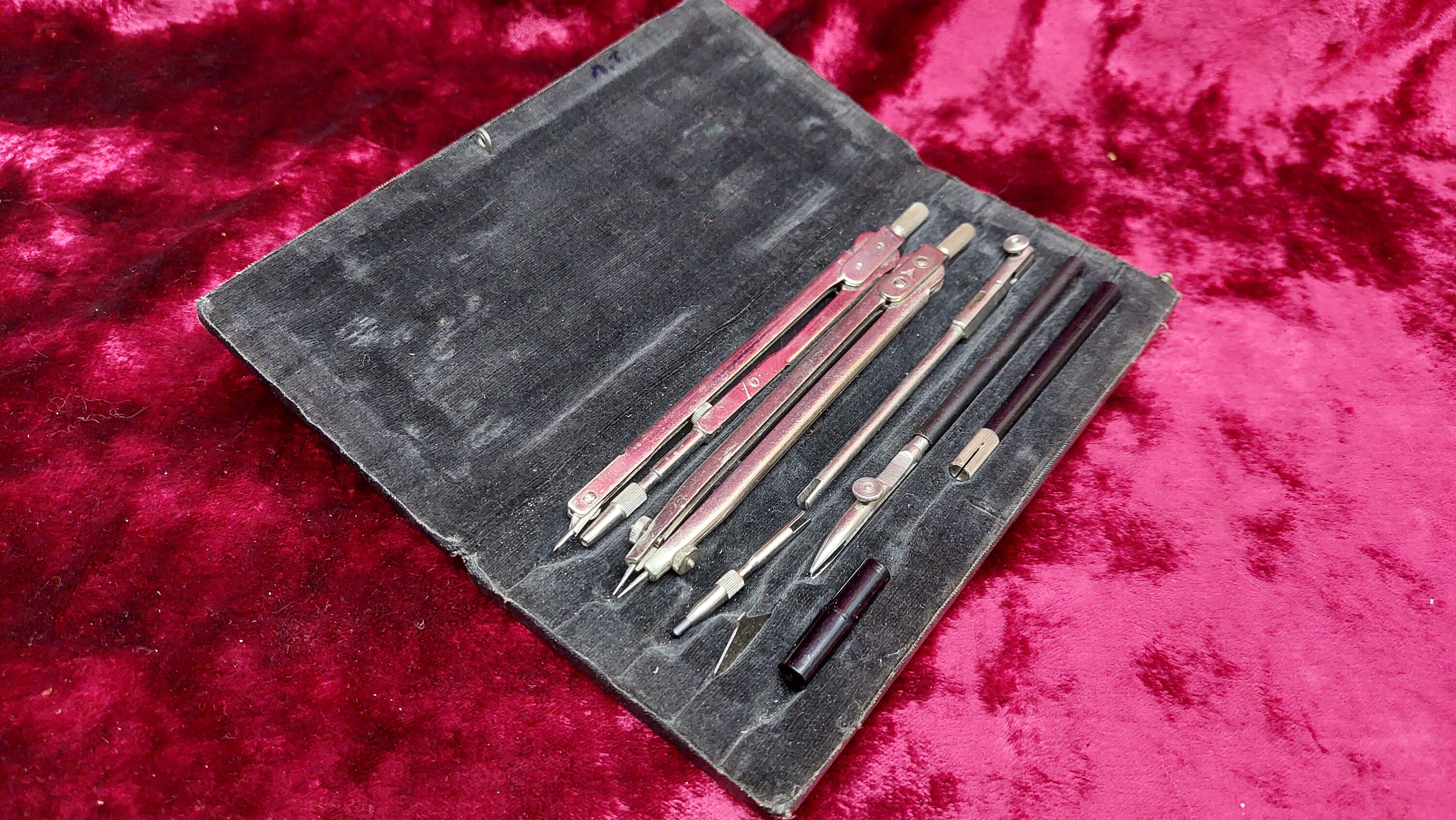 Vintage Compass Set School Supplies Drawing Tool Set Descriptive ...