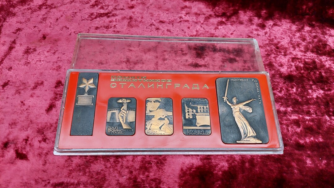 Rare Post World War II Table Set Stalingrad Medal Badge - Etsy