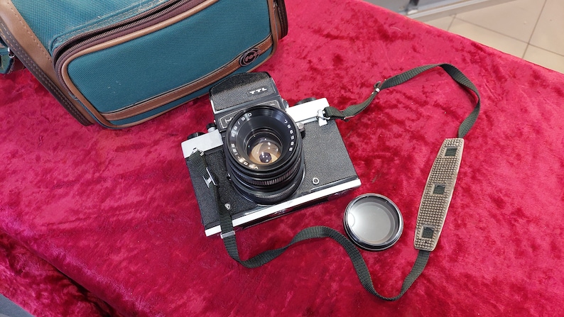 A Rare Vintage Kyiv-6s TTL Camera is a Medium Format Single-lens Reflex ...