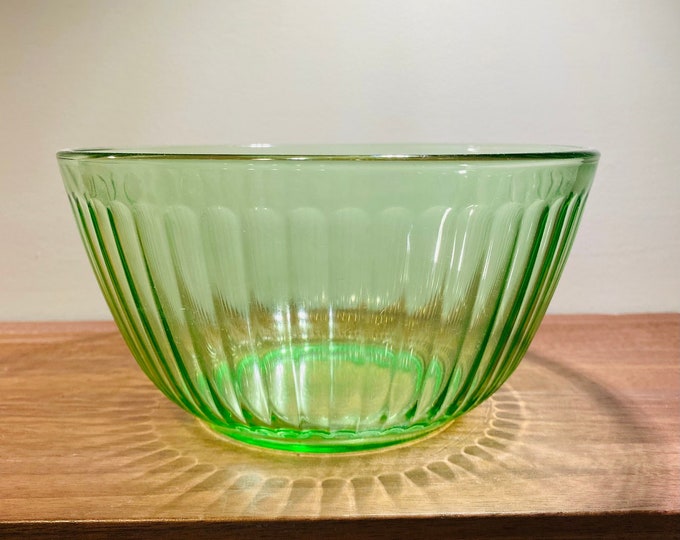 Beautiful Vintage 7 Green Ribbed Glass Pyrex Bowl 6 - Etsy