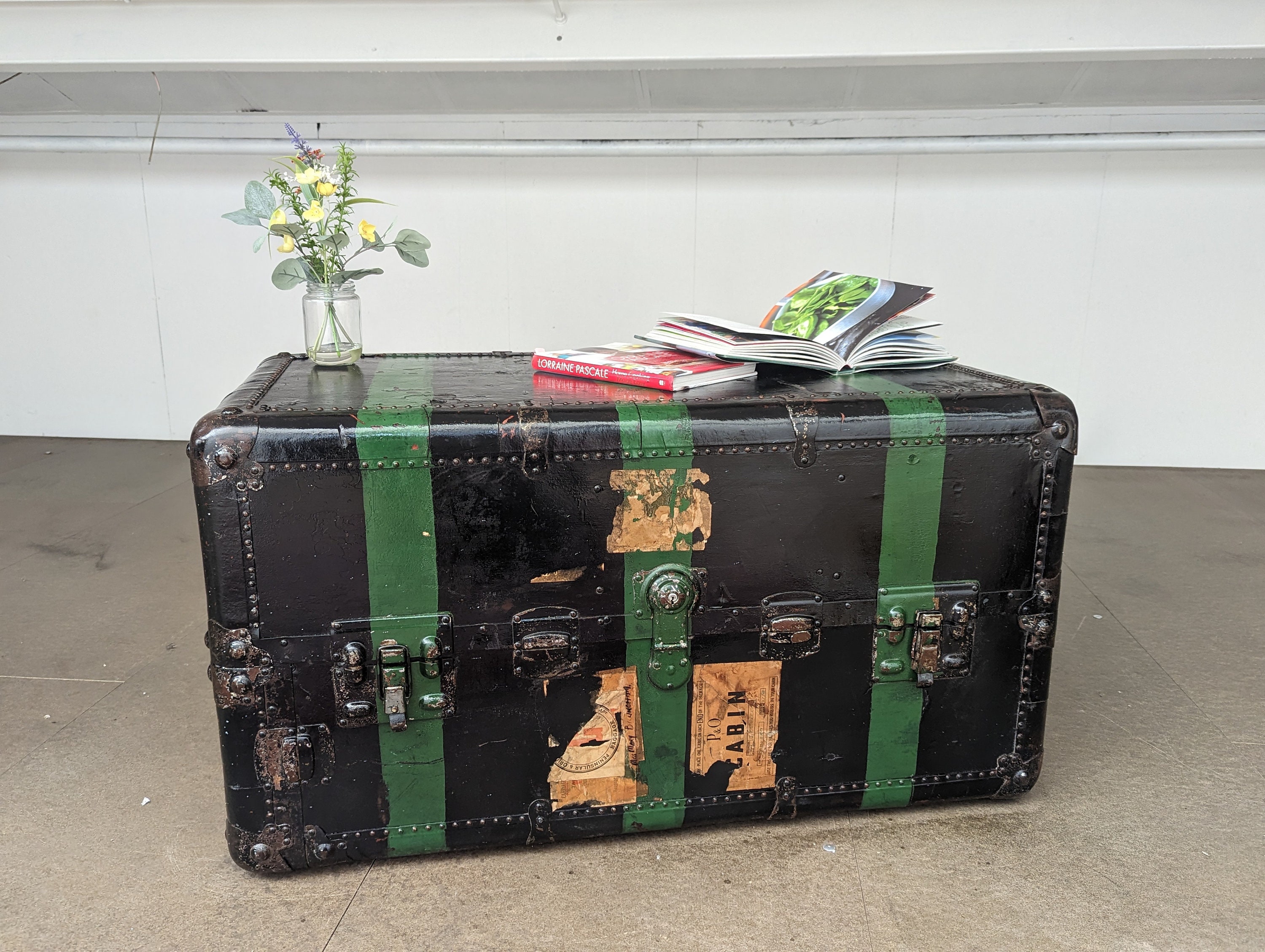 Vintage Steamer Trunk Coffee Table / Side Table - Etsy