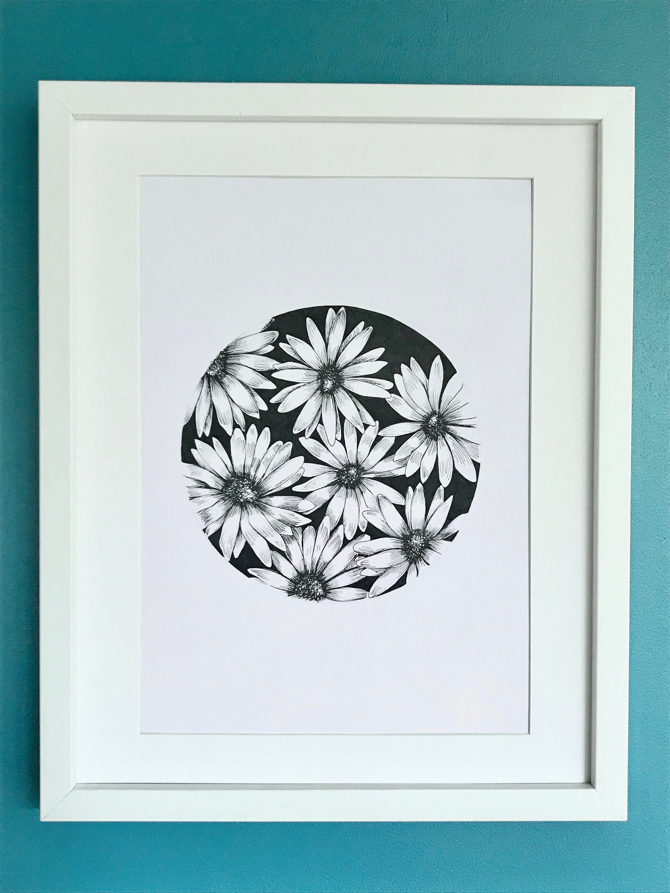 Hand-drawn daisy flower fineliner illustration | Etsy