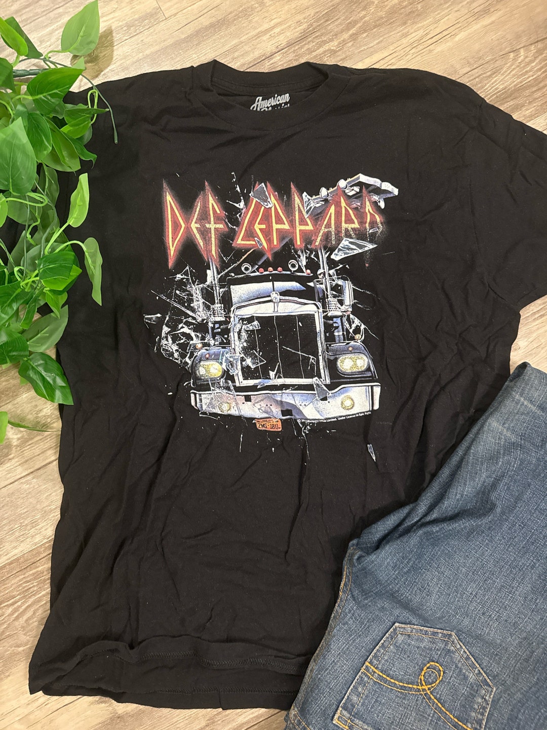 Def Leppard Semi-truck T Shirt / on Through the Night Logo / Mens Large ...