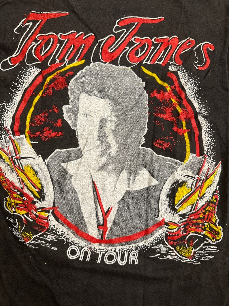 Tom Jones Vintage Tour T Shirt / Band Graphic Tee - Etsy