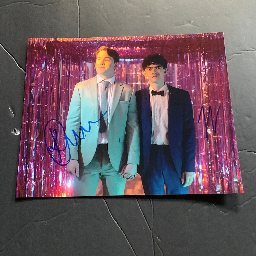 Joe Locke and Kit Connor Signed Heartstopper Prom 8x10 Photo A - Etsy