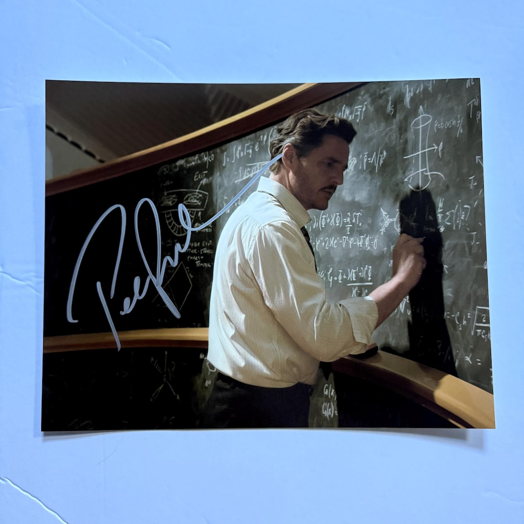 Pedro Pascal Signed 8x10 Photo - Fantastic Four Movie - Etsy
