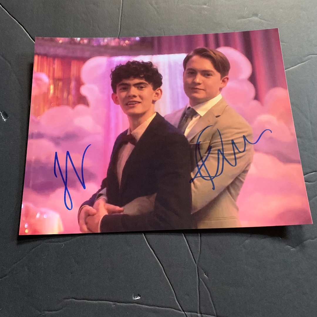 Joe Locke and Kit Connor Signed Heartstopper Prom 8x10 Photo - Etsy