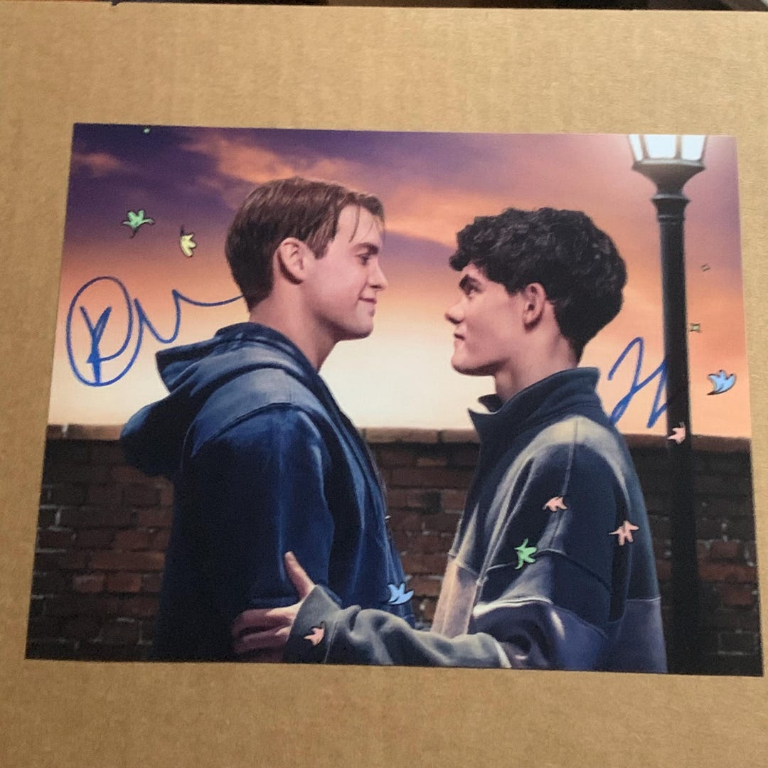 Joe Locke and Kit Connor Signed Heartstopper LGBTQ Season 3 8x10 Photo ...