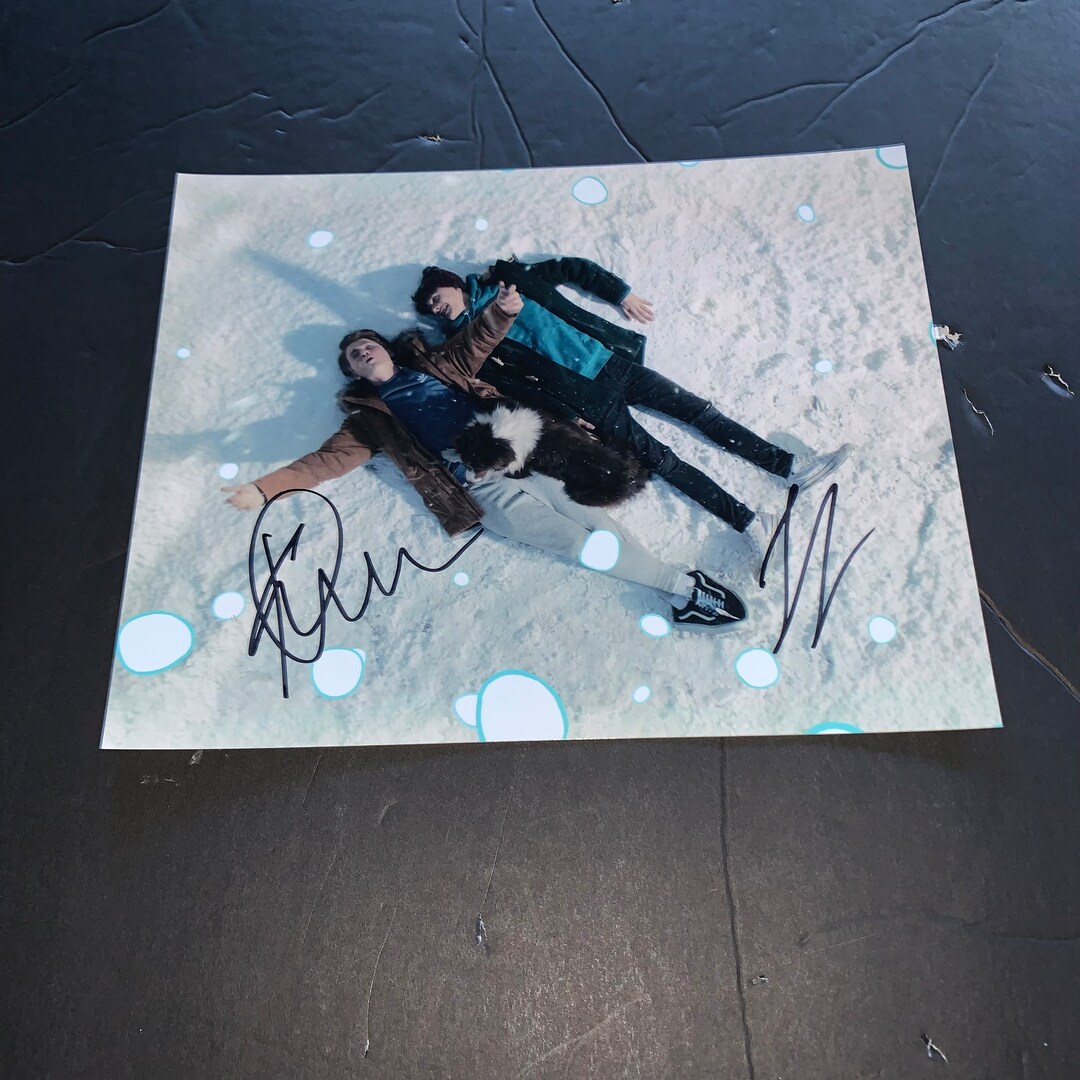 Joe Locke and Kit Connor Signed Heartstopper Snow LGBTQ 8x10 Photo - Etsy
