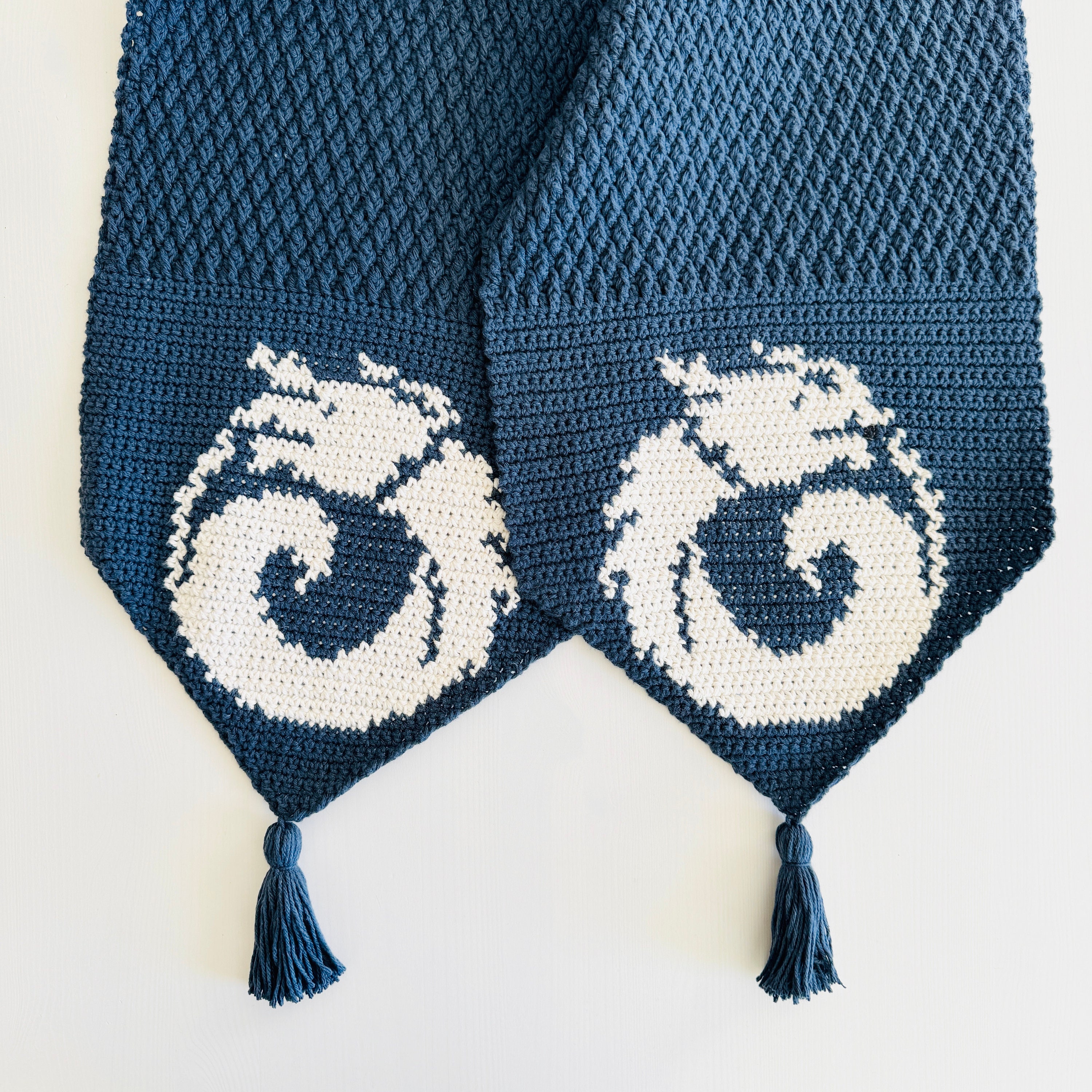 Dragon Table Runner Crochet Pattern – Chinese New Year Decor (PDF ...