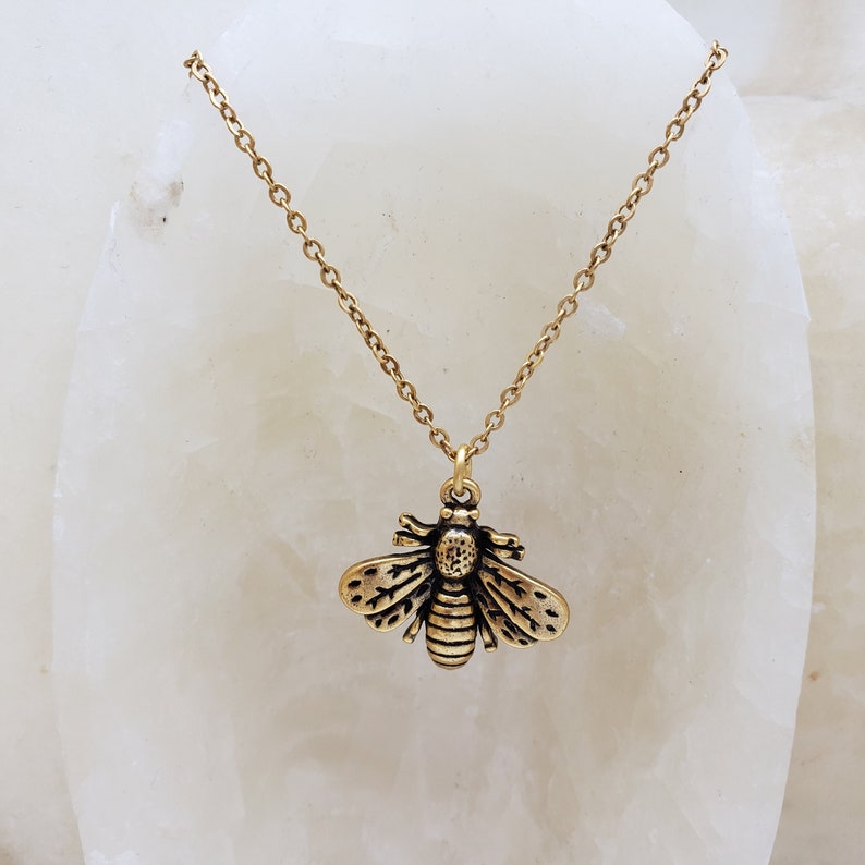Bee Pendant Necklace - Bumblebee Jewelry - Layering Charm - Etsy