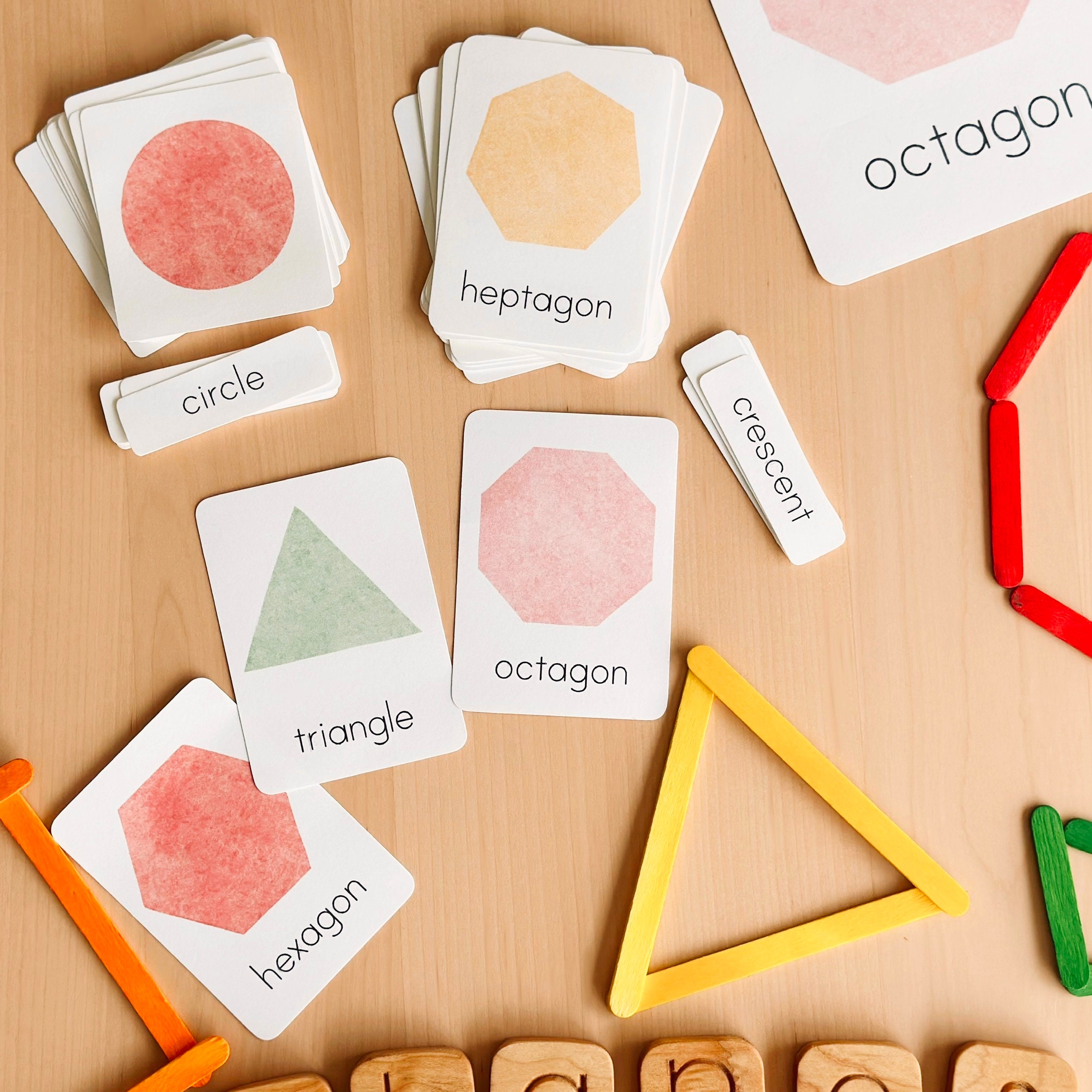 Shapes Flash Cards Printable 2D Geometric Shapes Nomenclature Cards ...