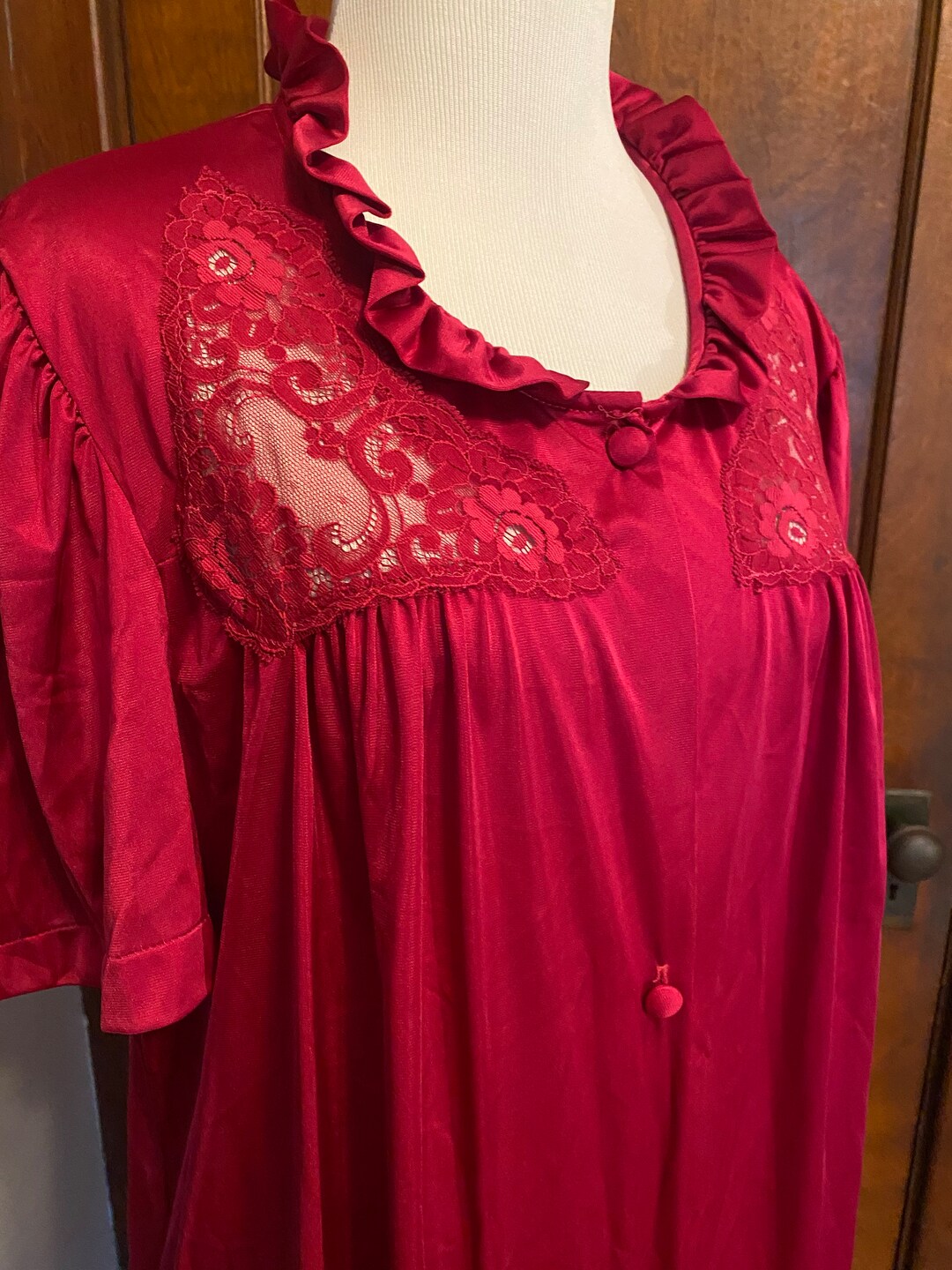 NWT Vtg Lorraine Nylon Housecoat With Lace and Pleated Ruffle Trim - Etsy
