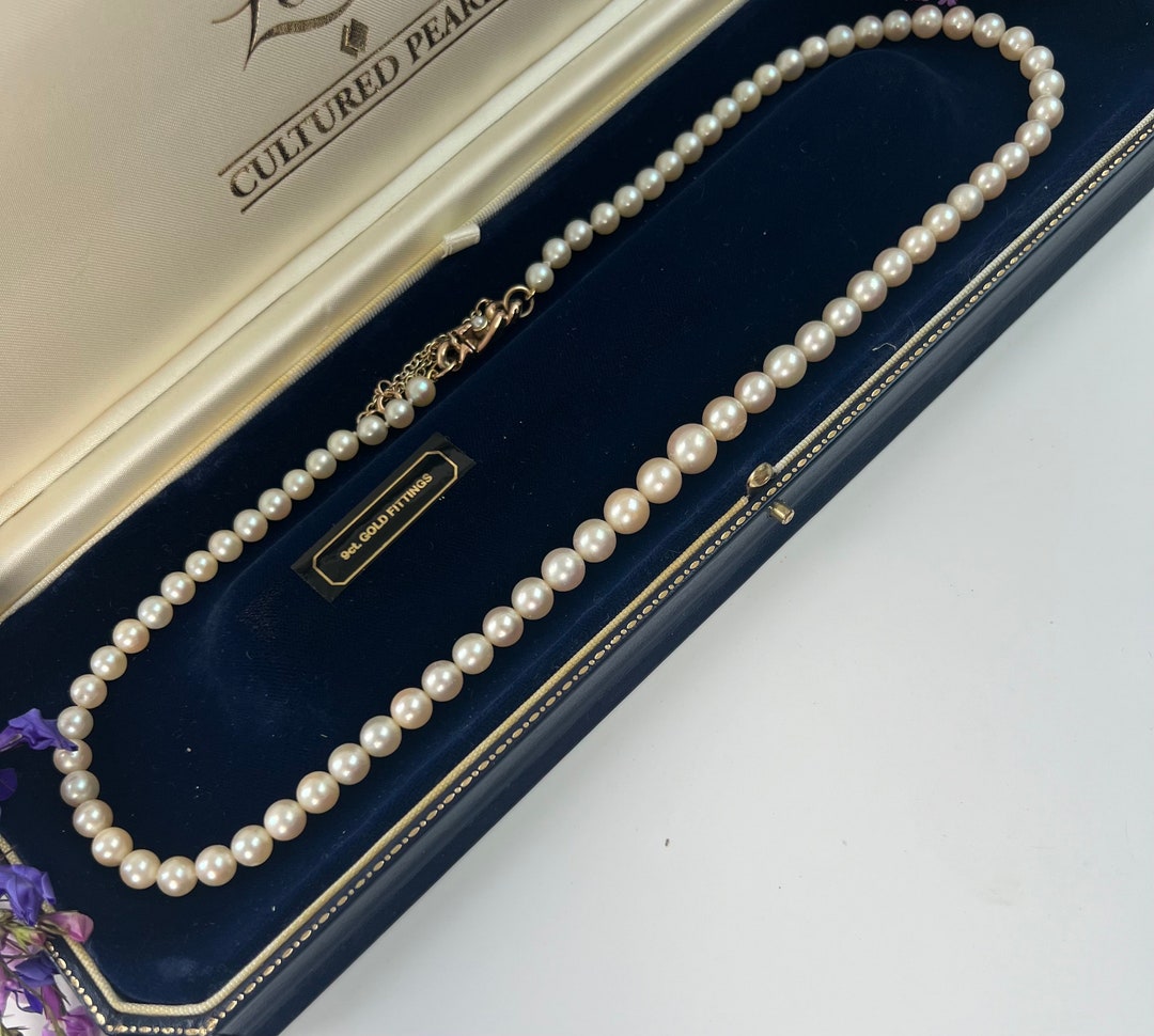 Antique Graduated Pearl Necklace Pearl Set Box Clasp and Safety Chain ...