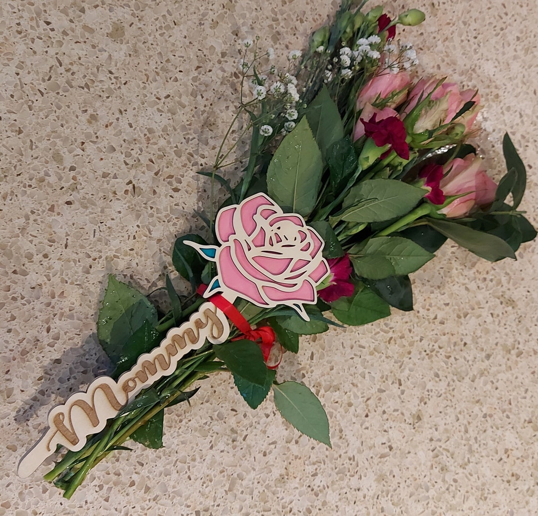 Mothers Day, Mummy Flower Bouquet Gift Tags, Wooden Roses, Floral ...