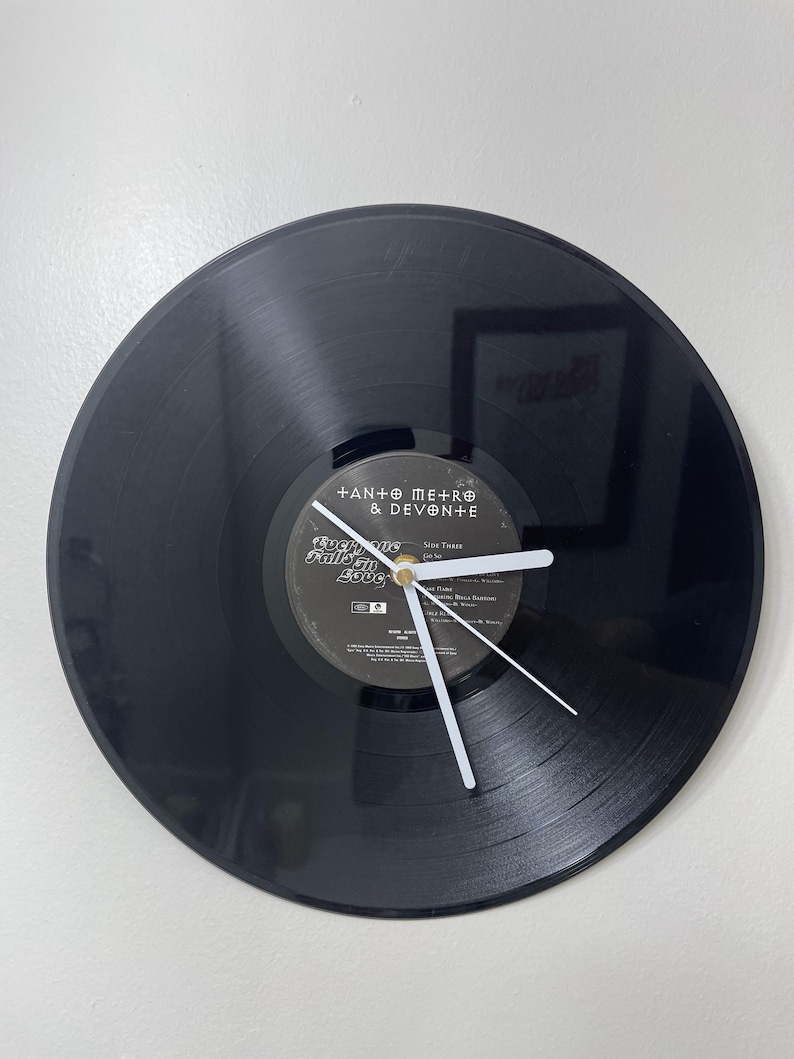 Vinyl Record Clock 12" | Made From Real Upcycled Vintage Vinyl - Etsy