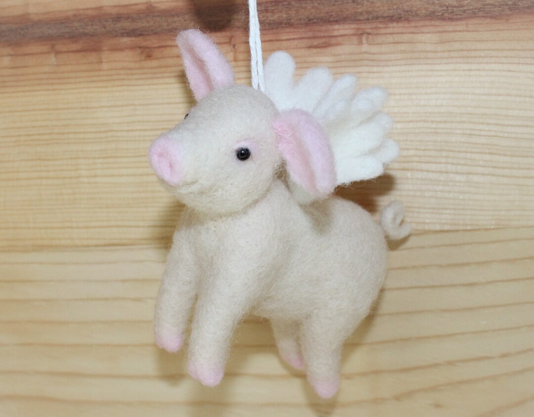 Needle Felted Flying Pig Ornament. Pig With Wings. - Etsy