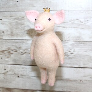 Needle Felted Pig Ornament. Pig With Crown - Etsy