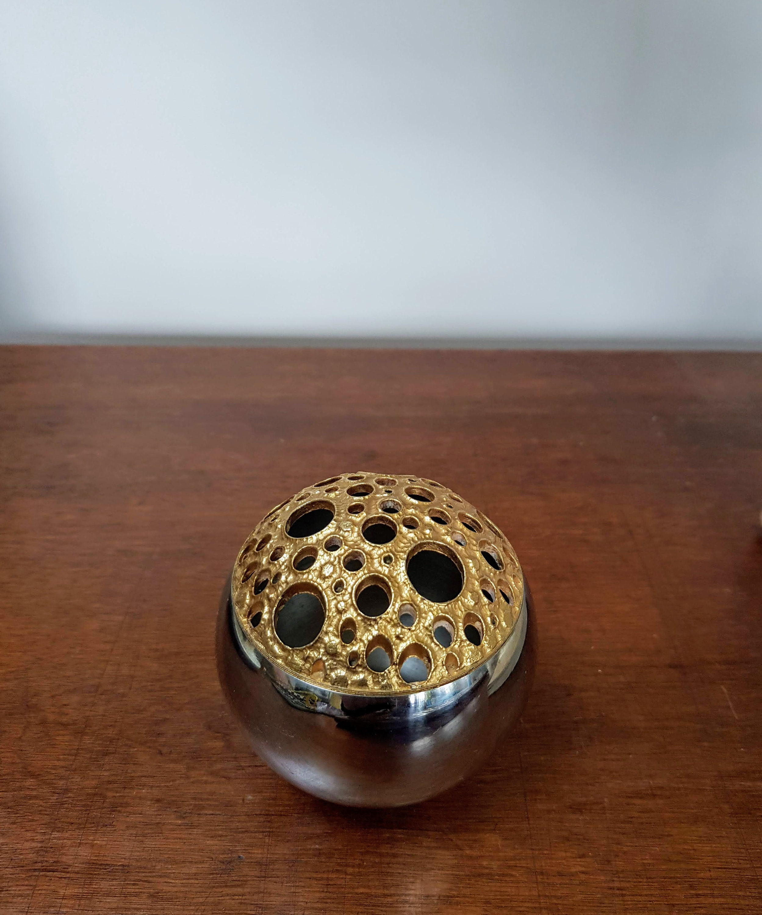 Stuart Devlin for Viners, Brutalist Moon Potpourri Bowl, 1970s - Etsy UK