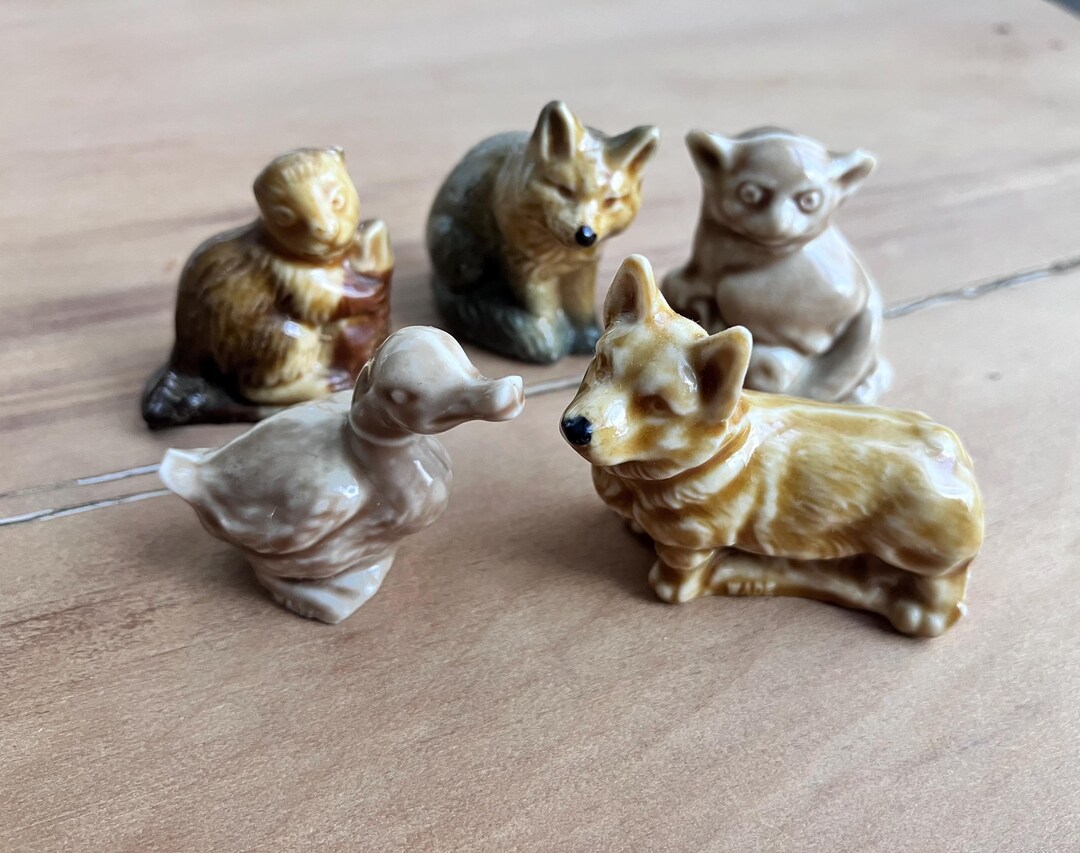 Wade Whimsie Series 2 Set 2, 1972, Miniature Ceramic Beaver, Bush Baby ...