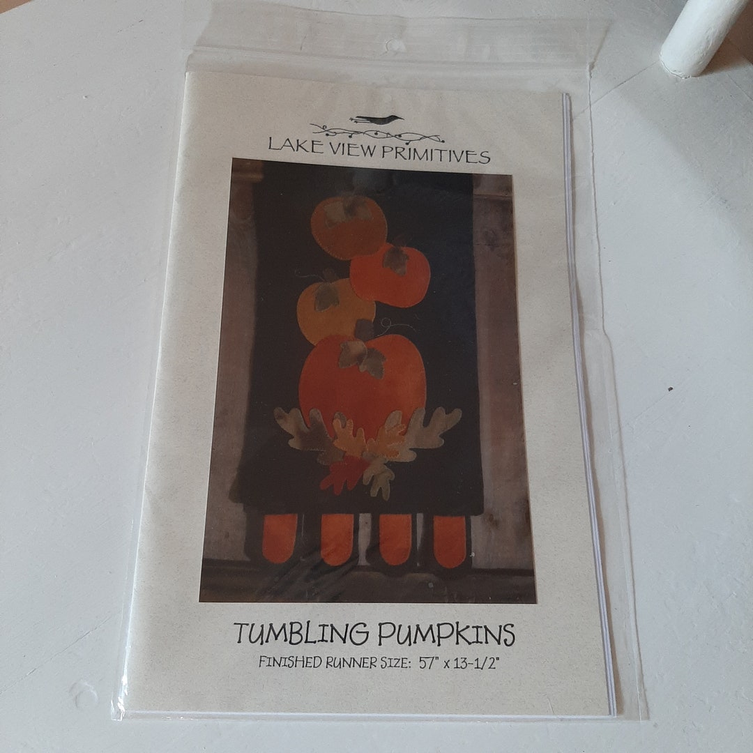 Lake View Primitives Paper Pattern Tumbling Pumpkins Runner - Etsy