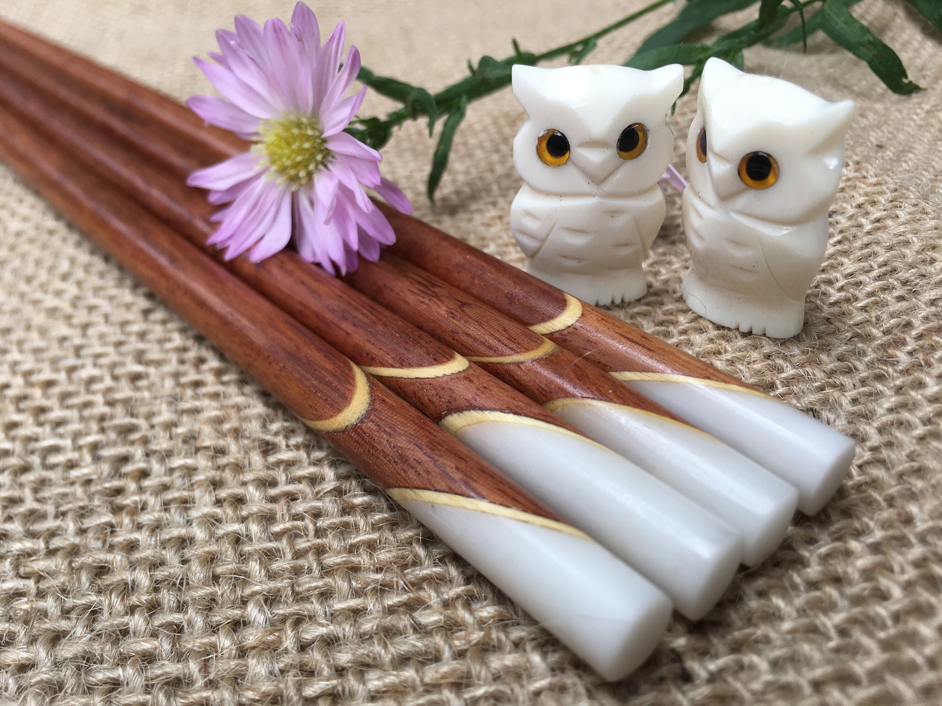 Combo 2 Chopsticks Set With Rests: 2 Pairs of Wood Chopsticks - Etsy