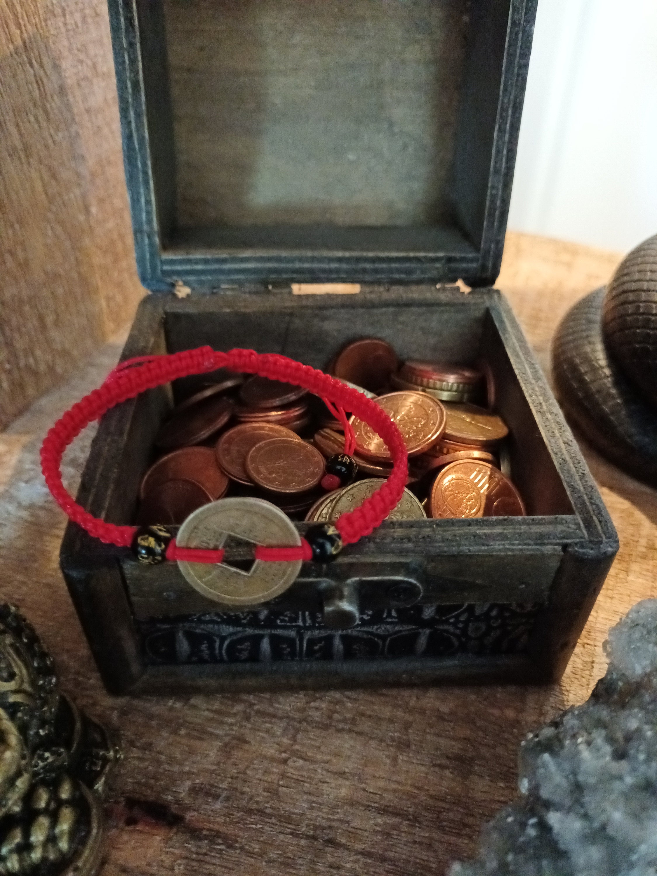 Red Feng Shui Coin Ancient Chinese Bracelet for Good Luck Gifts, Red ...