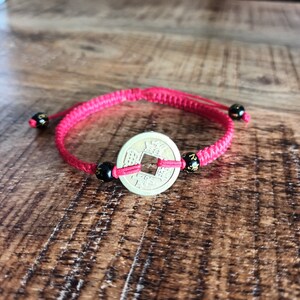 Red Feng Shui Coin Ancient Chinese Bracelet for Good Luck Gifts, Red ...