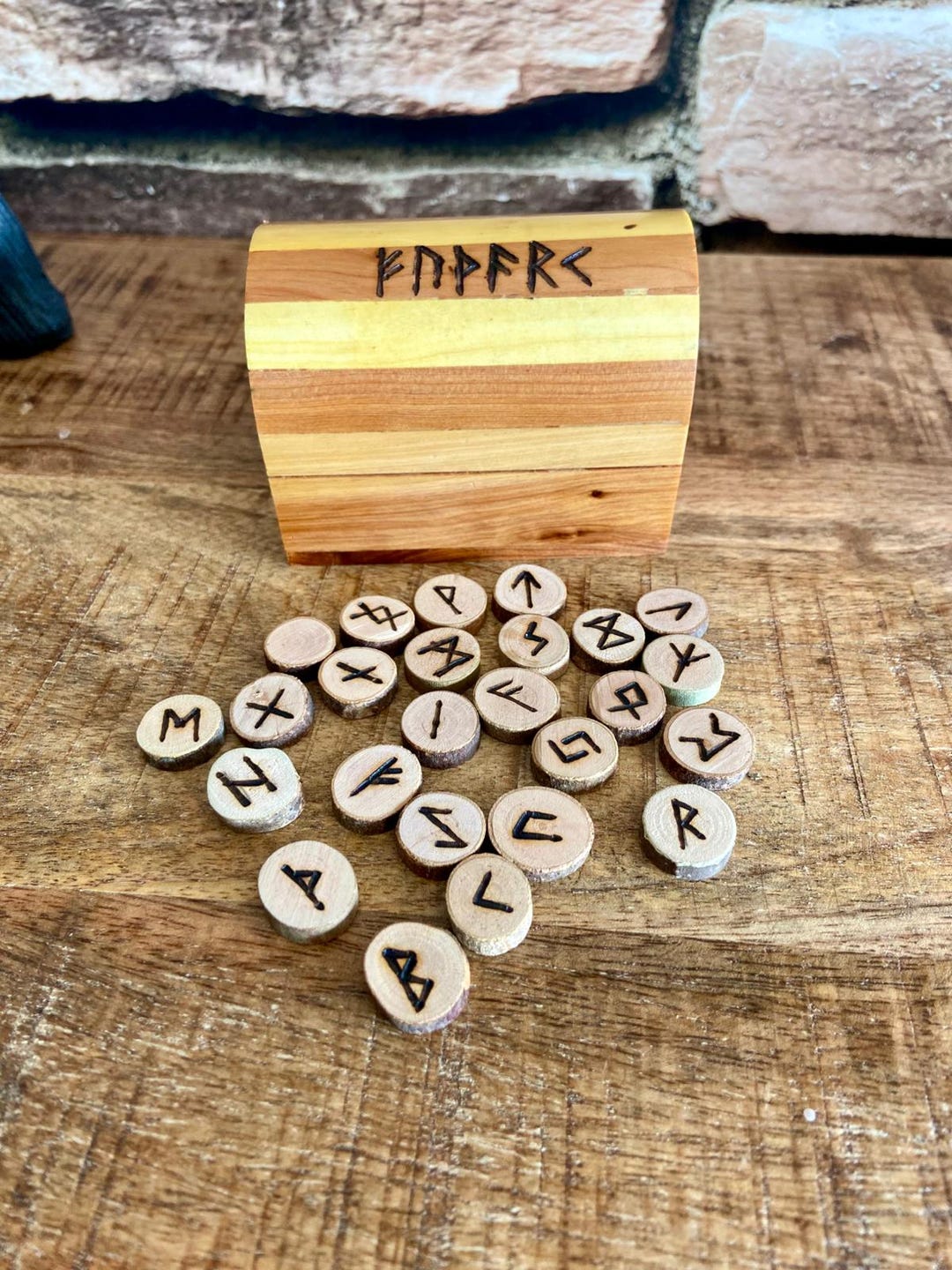 Elder Futhark Runes in a Box, Set of Scandinavian Viking Runes, 25 ...