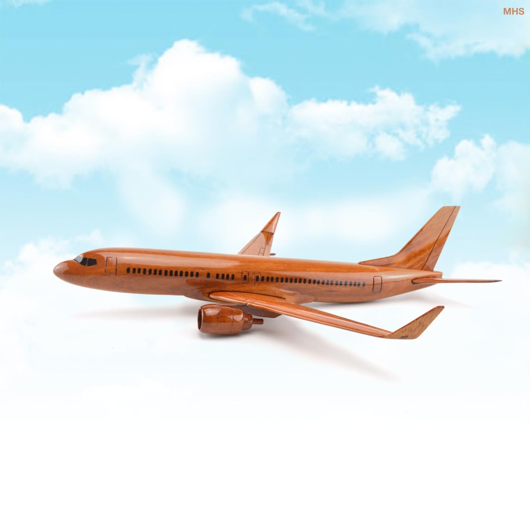 Engraved Boeing 737 Wooden Airplane Model – Pilot Gift - Etsy