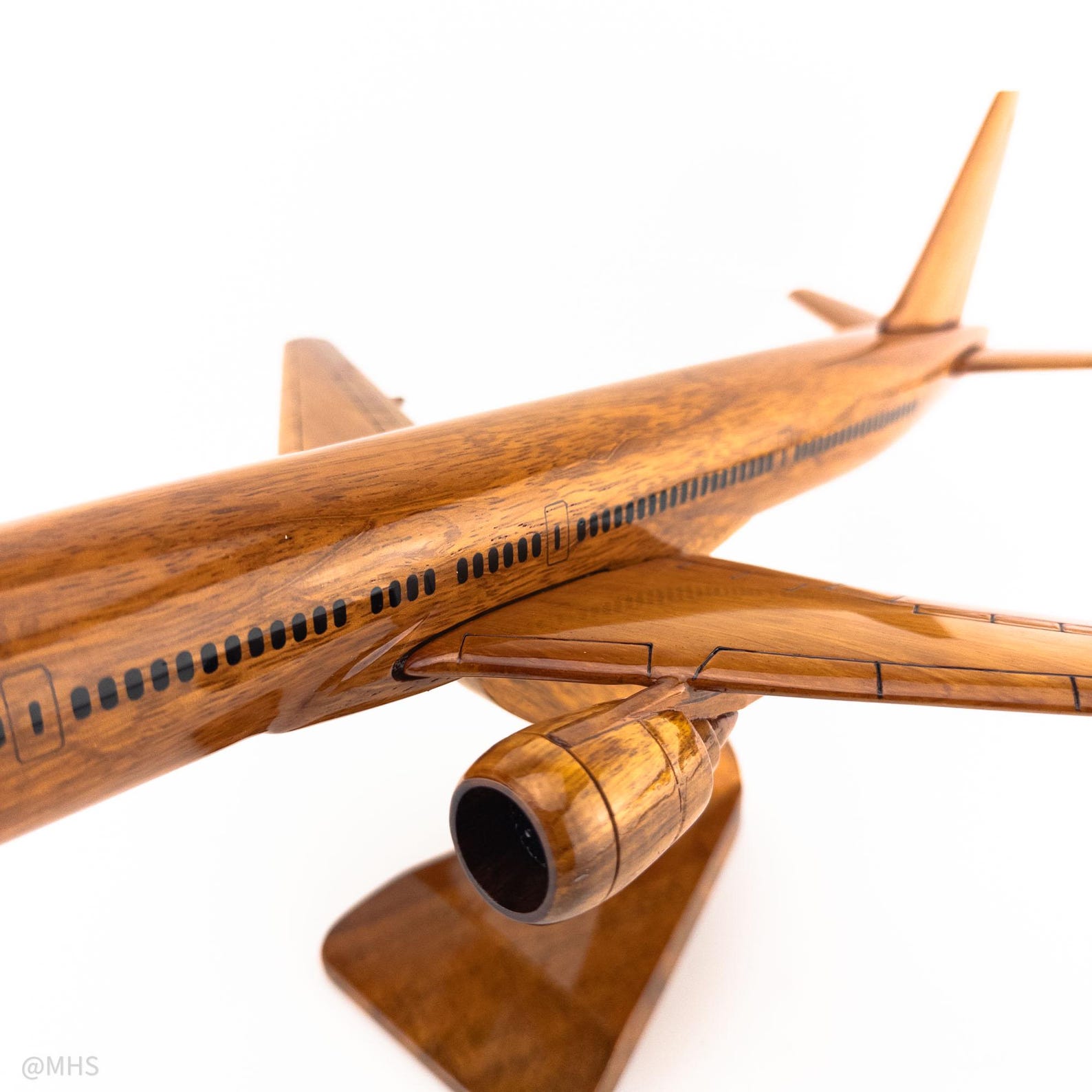 Engraved B777 Wooden Airplane Model – Pilot Gift - Etsy