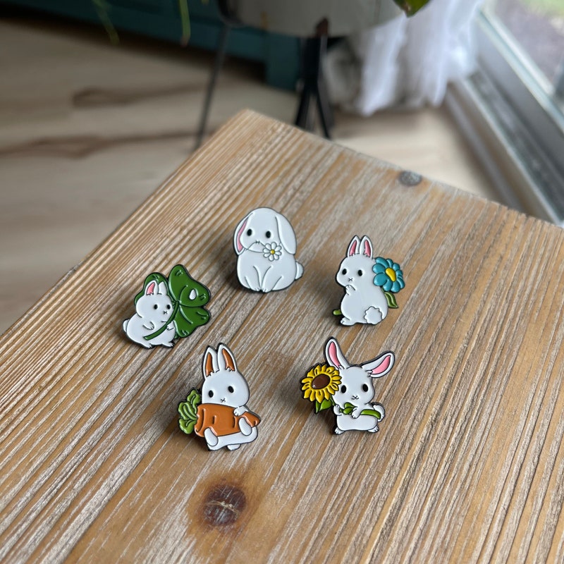 Bunny Enamel Pin - Etsy