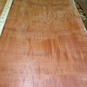 Makore Figured Block Mottle Wood Veneer 48" X 96" on Paper Backer 1/40 ...