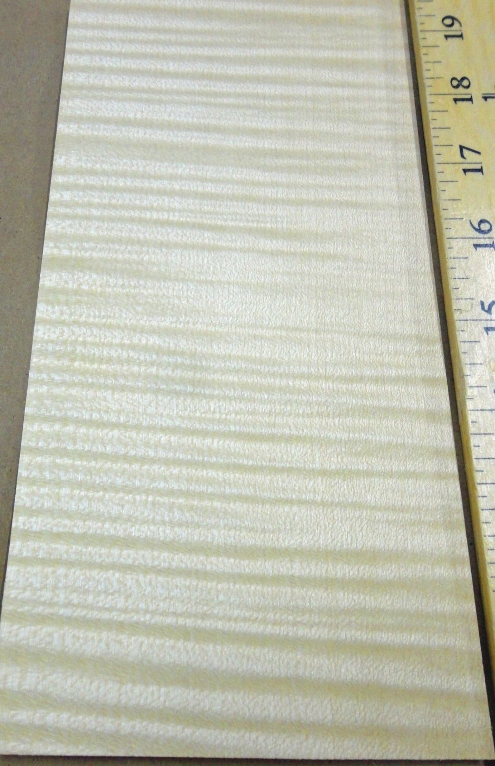 Sycamore English Figured Curly Wood Veneer 4" X 8" Raw No Backing 1/42 ...