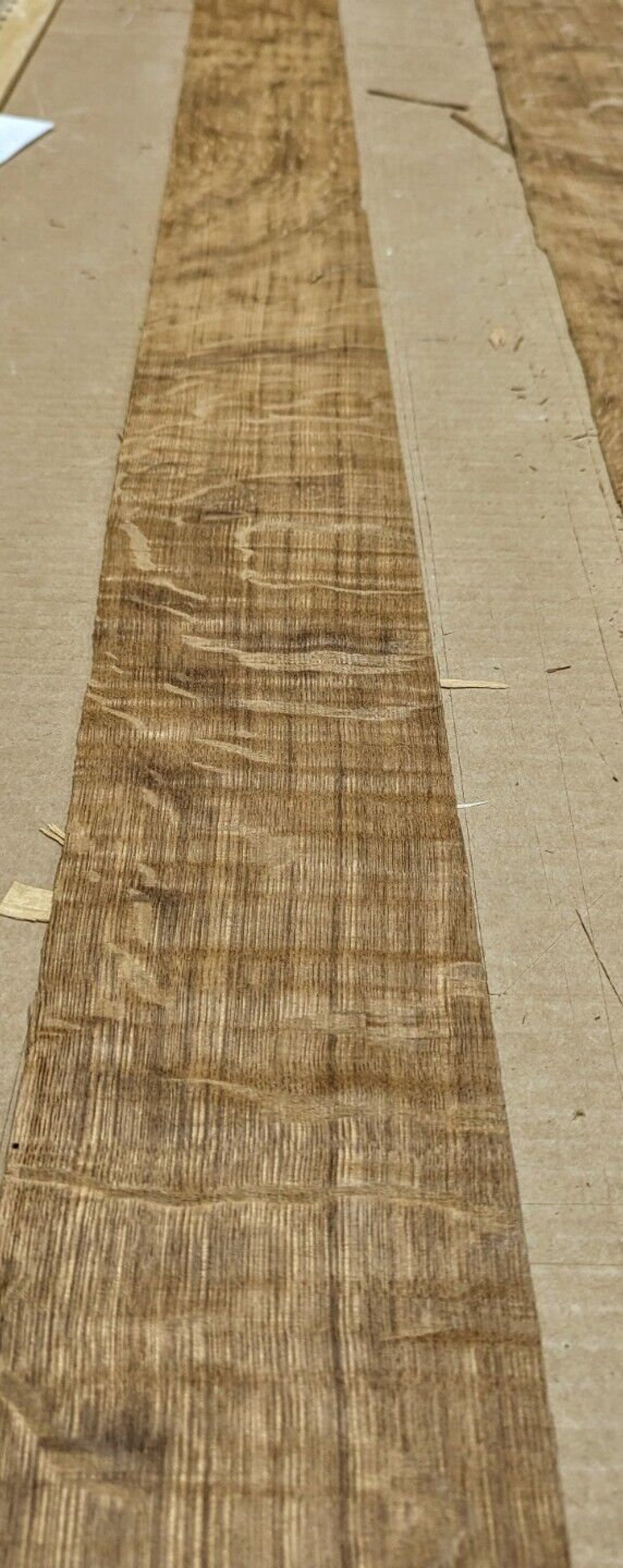 Oak Brown English Flake Figured Wood Veneer 5.5" X 56" Raw No Backing 1 ...