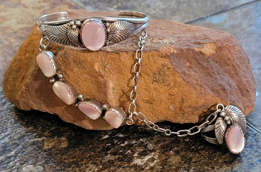 Vintage Pink Mussell Shell Slave Bracelet - Etsy