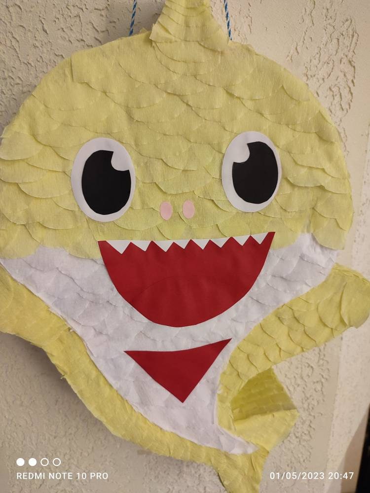 Pinata Baby Shark Baby Sharks Yellow.blue.pink H40xp10xl34 - Etsy