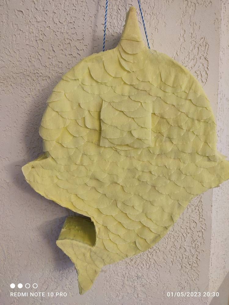 Pinata Baby Shark Baby Sharks Yellow.blue.pink H40xp10xl34 - Etsy