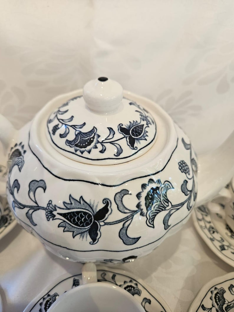 Ming Tree Blue Double Phoenix Backstamp 27 Pieces Tea Set by Nikko ...