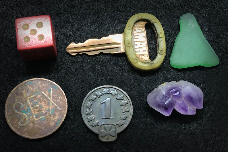 Adorable Miniature Bone Throwing Kit Gift Set - Bone Casting Divination ...