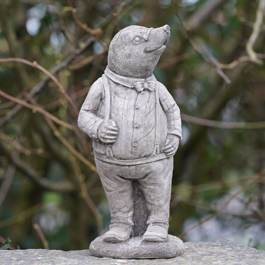 Mr Mole Stone Statue | Wind in the Willows Animal Garden Ornament ...