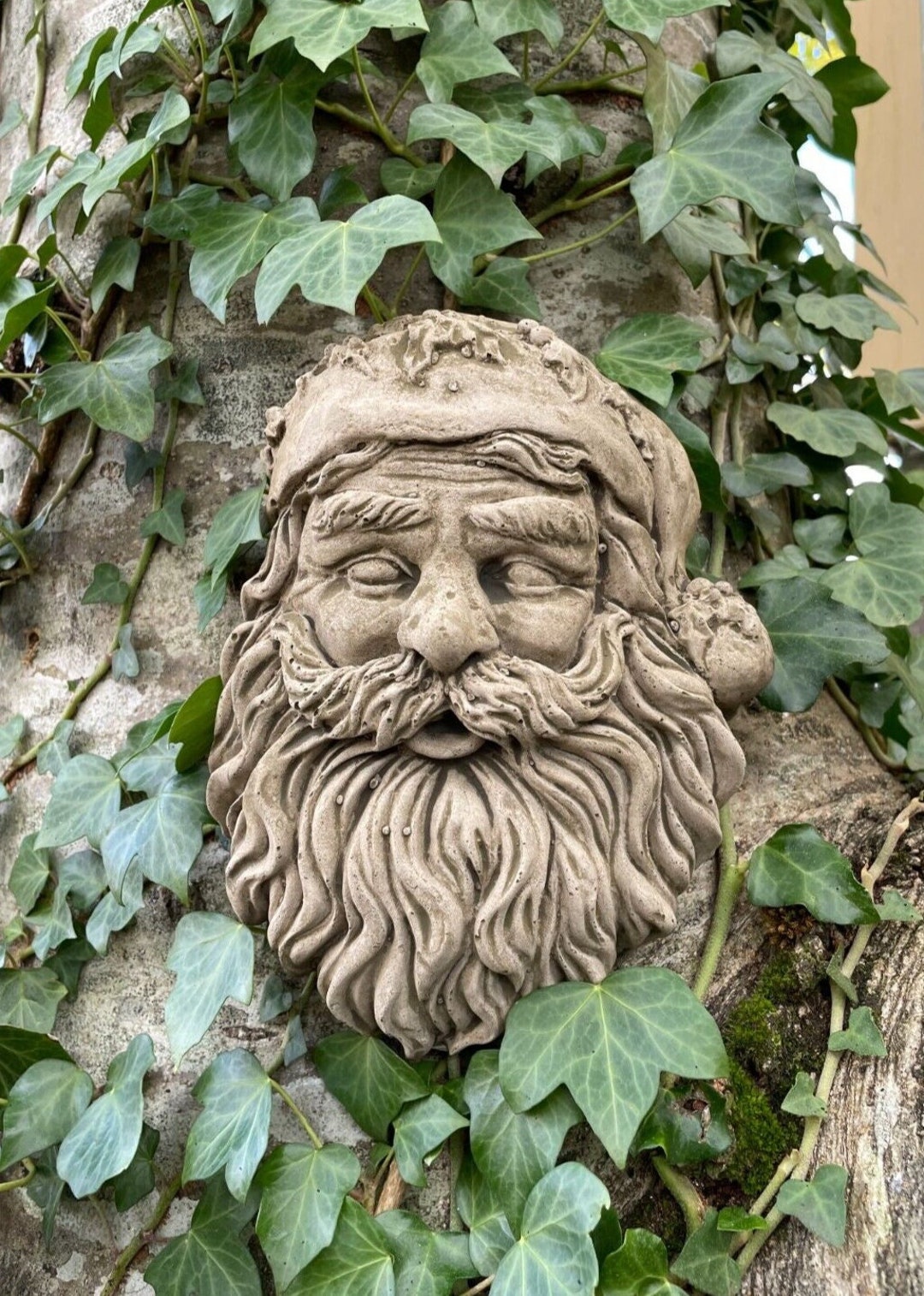 Christmas Santa Plaque Statue | Reconstituted Stone Concrete Xmas ...