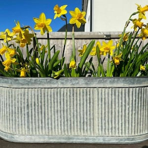 Galvanised Zinc Ribbed Metal 44cm Pot Planter | Garden Flower Plant ...