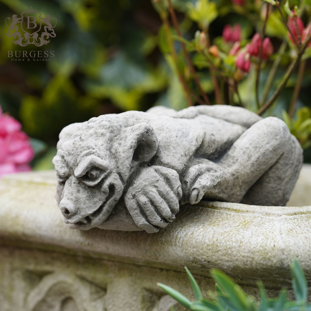 Peeping Gremlin Stone Statue | Outdoor Garden Gargoyle Ornament Gothic ...