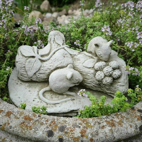Mouse Garden Statue