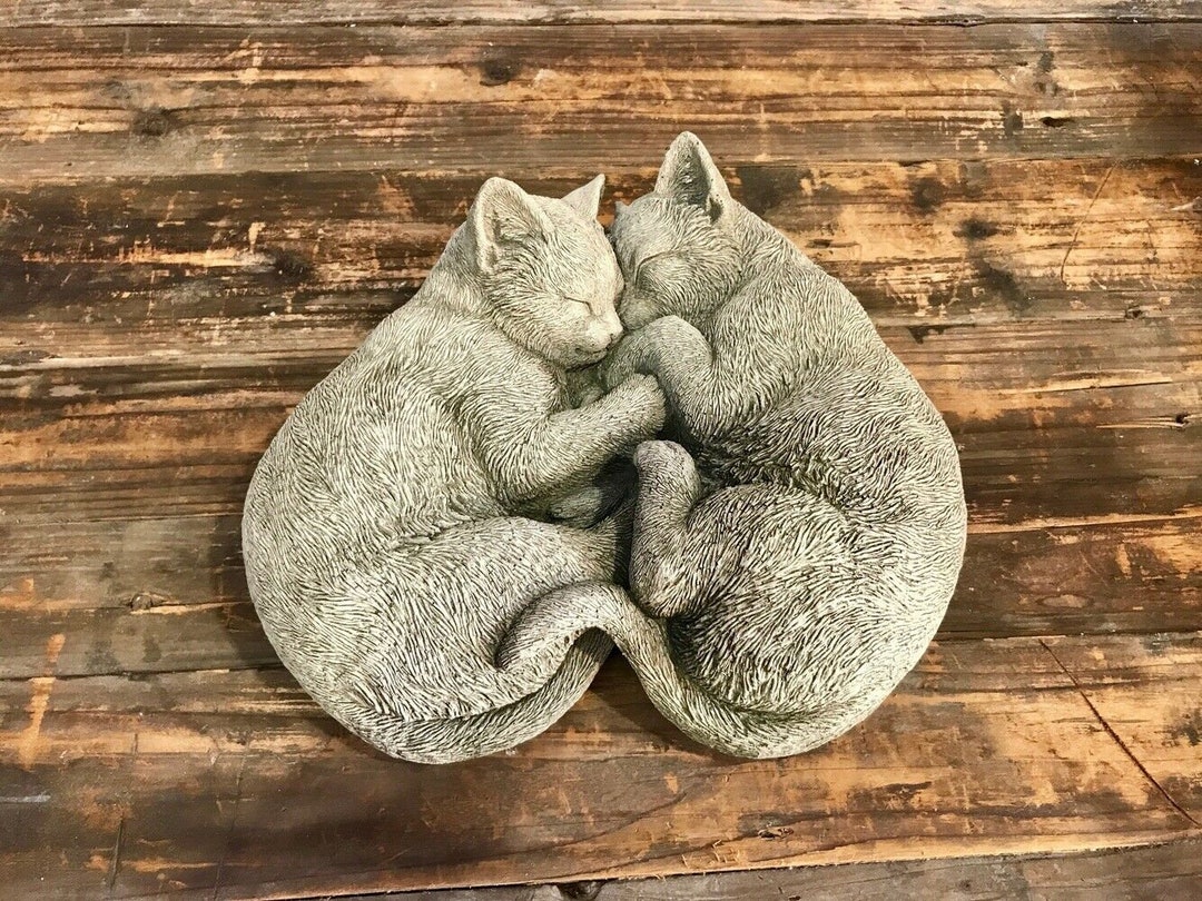 Cuddling Cats Stone Statue Vintage Outdoor Garden Ornament Kitten Pet ...