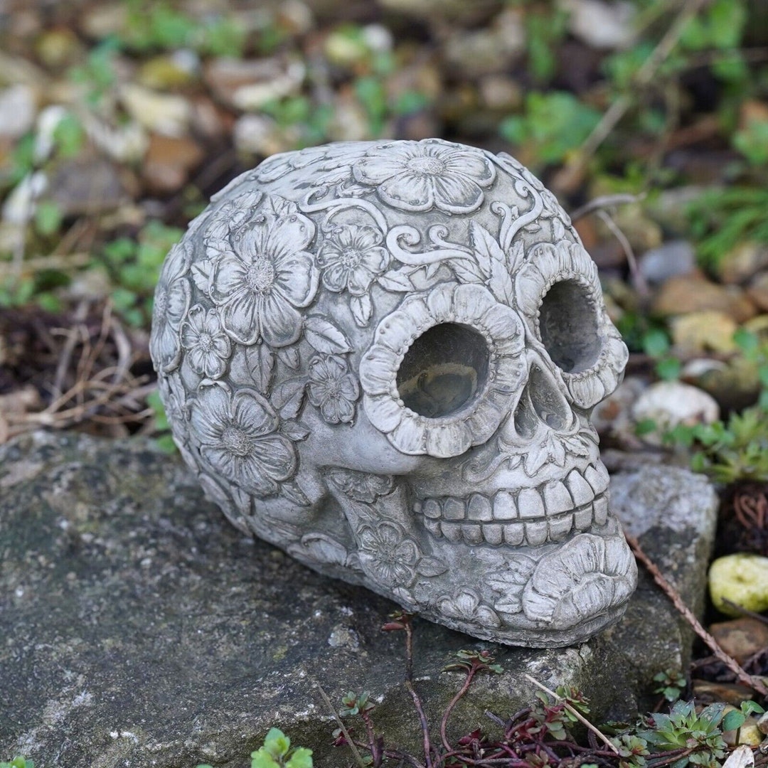 Floral Skull Stone Statue | Outdoor Gothic Skeleton Garden Ornament ...