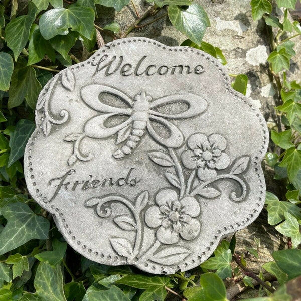 Garden Welcome Statue - Etsy