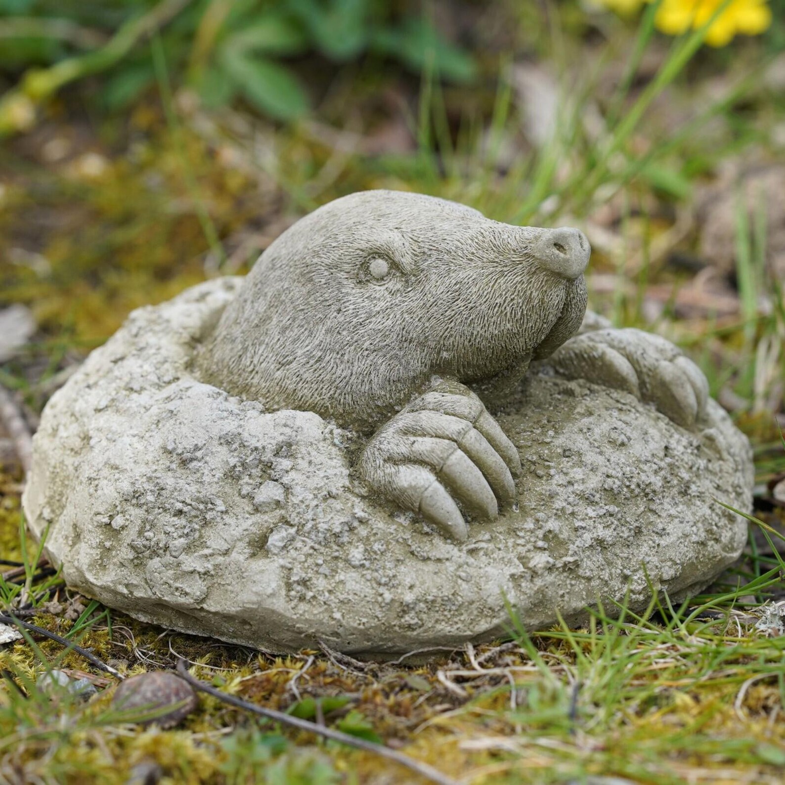 Peeping Mole Stone Garden Statue | Outdoor Animal Sculpture Decoration ...