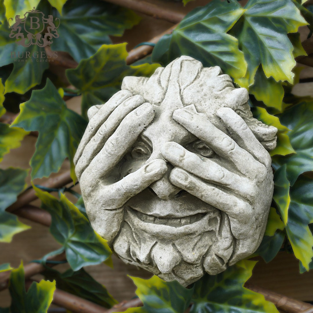 Peeping Green Man Stone Hanging Plaque | Ivy Outdoor Statue Decor ...